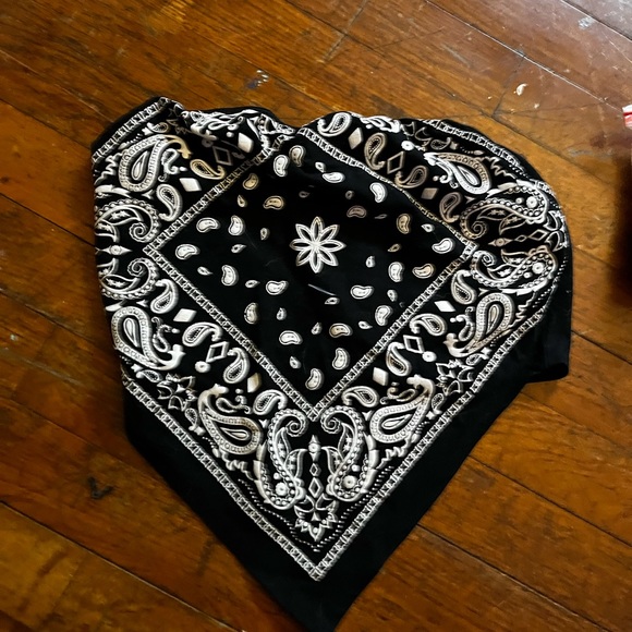 Tops | Black Strapless Bandana Crop Top | Poshmark